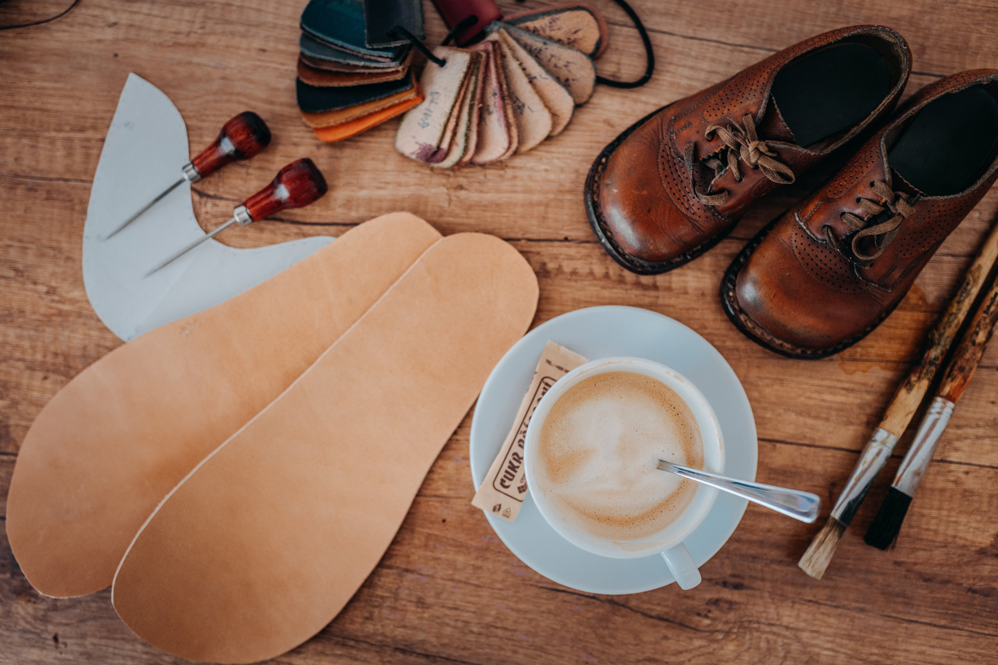 Kurzy šití bot | Veronika Mocová